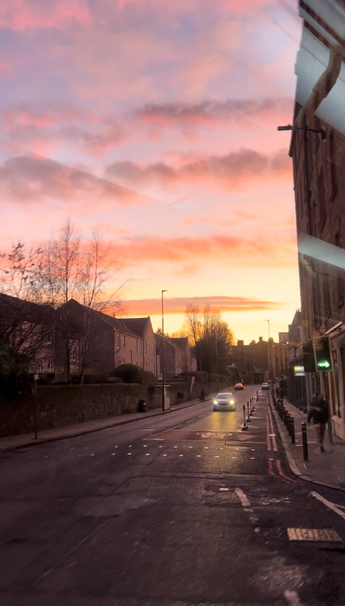 Best Time To Visit Edinburgh Scotland (A Month-By-Month Guide ...