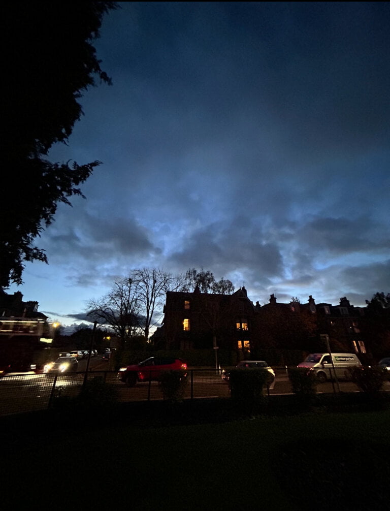 Best Time To Visit Edinburgh Scotland (A Month-By-Month Guide ...